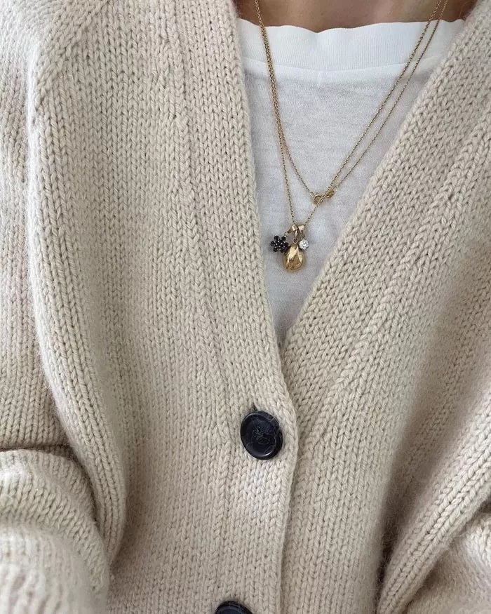 Champagne Cardigan ohje PetiteKnit - Lankamaailma